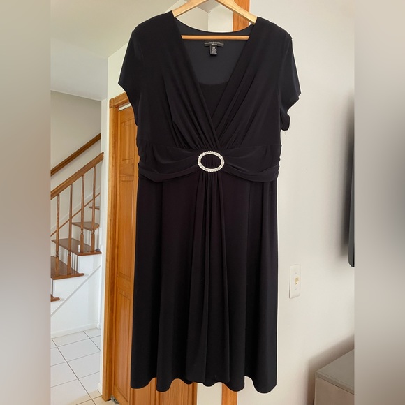 R & M Richards | Dresses | Women Size 6 W Party Dress | Poshmark